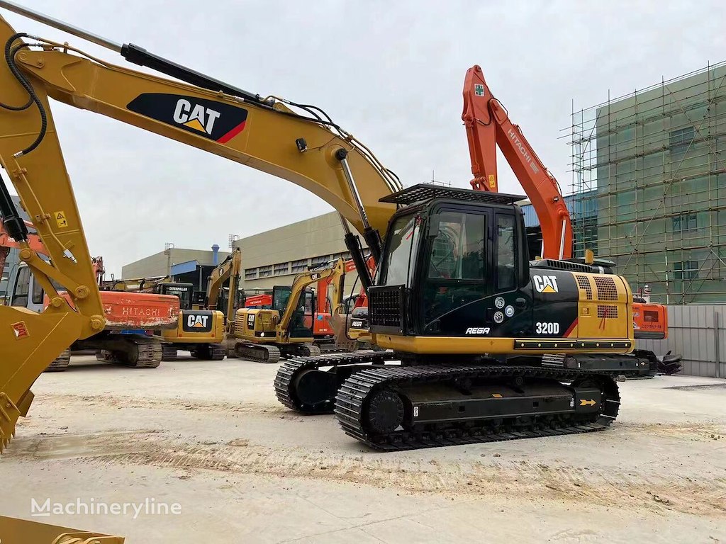 Caterpillar 320D bager guseničar