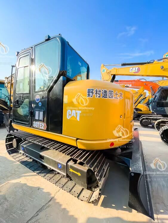 Caterpillar 307E2 bager guseničar