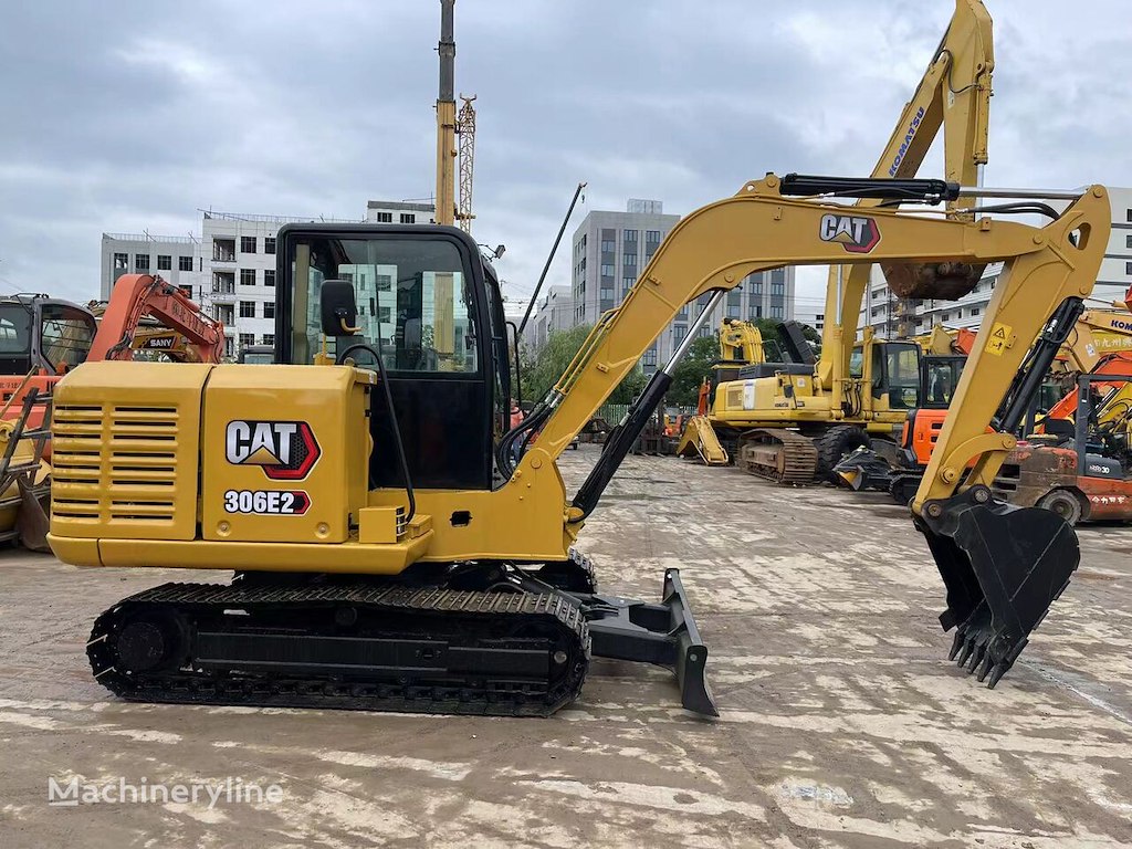 Caterpillar 306E2 bager guseničar