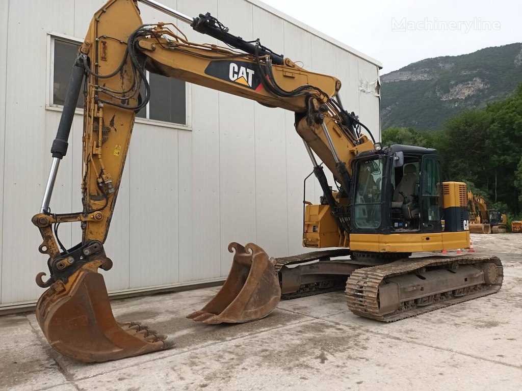 Caterpillar 321D bager guseničar