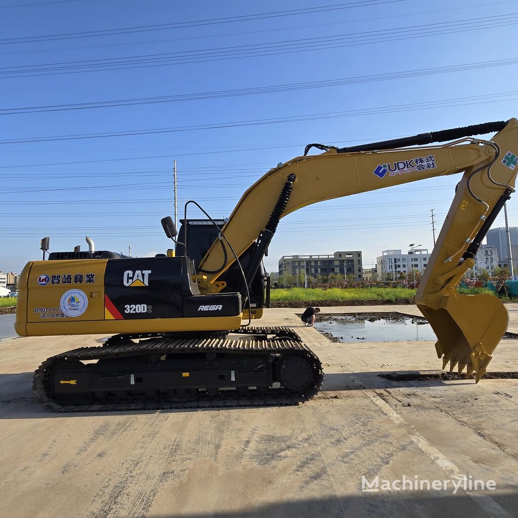 Caterpillar 320D2 bager guseničar