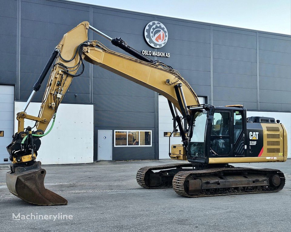 Caterpillar 320 FL, 2017 Modell, 7300 timer, Komplett servicehistorikk. bager guseničar