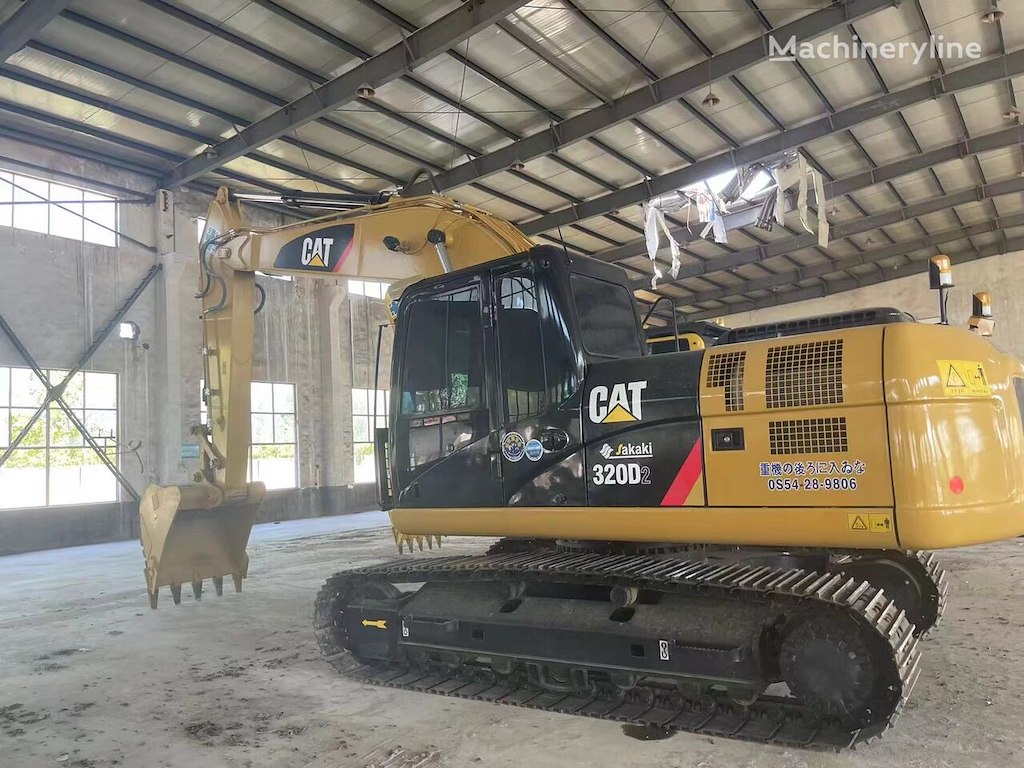 Caterpillar 320D2 bager guseničar