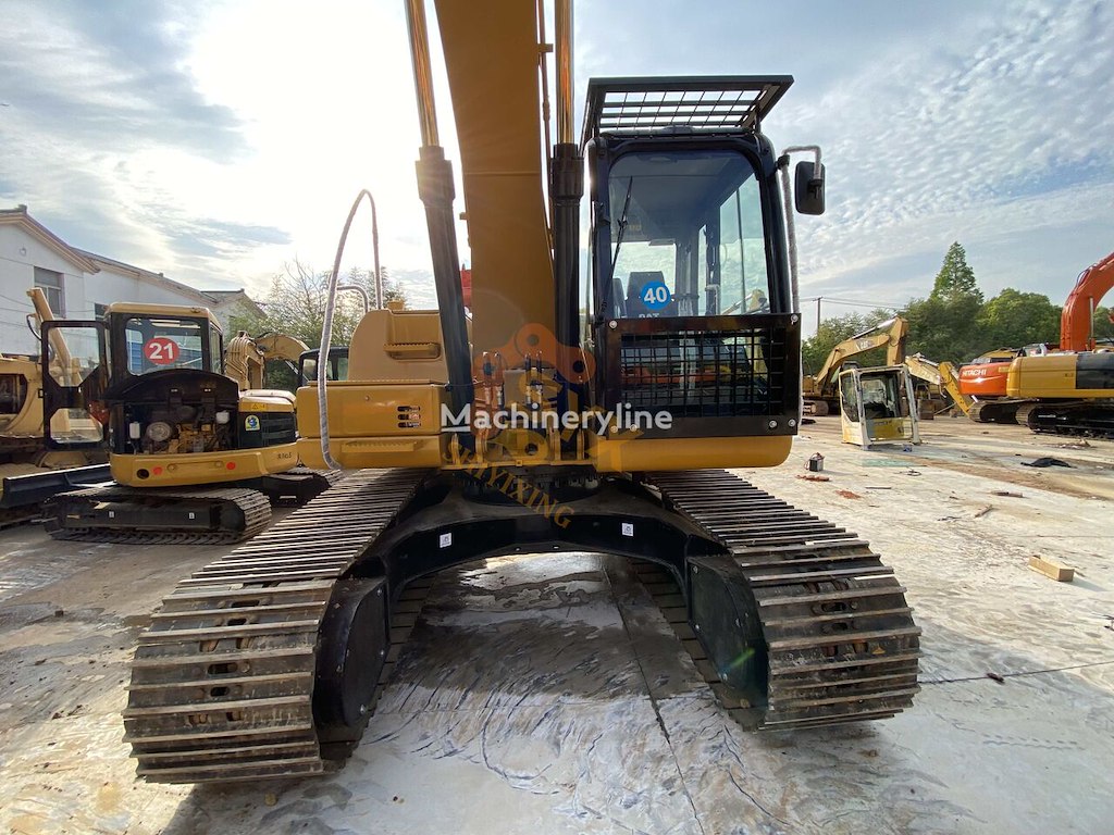 Caterpillar 320D bager guseničar