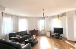 Stan-Apartman za Duži Najam, Vračar, Beograd, €1.500