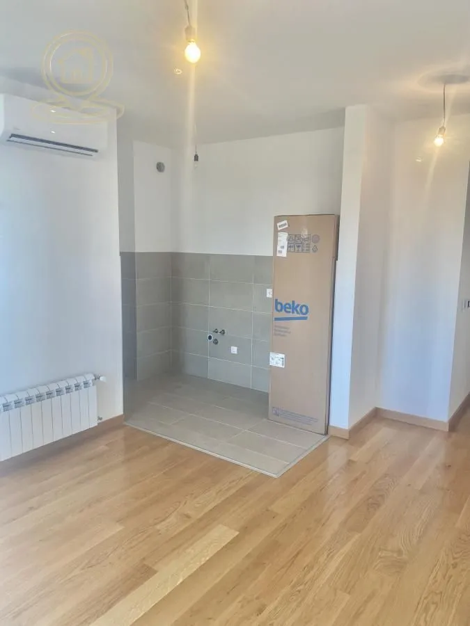 Izdavanje, poslovni prostor, 60m2, Bul Kralja Aleksandra, Zvezdara, Beograd