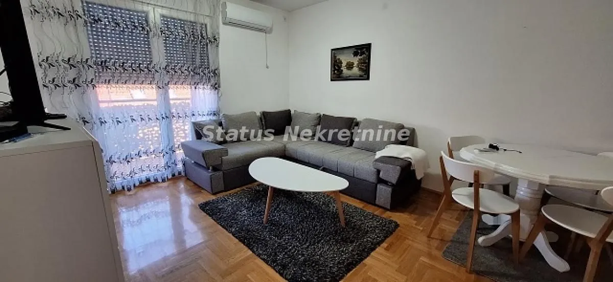 Izdavanje, dvosoban stan, 43m2, Novo naselje, Novi Sad