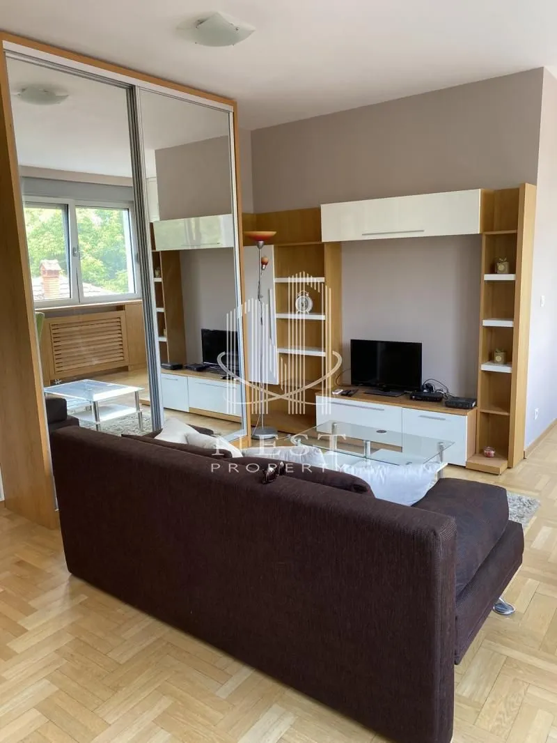 Izdavanje, jednosoban stan, 33m2, Stari Grad, Beograd