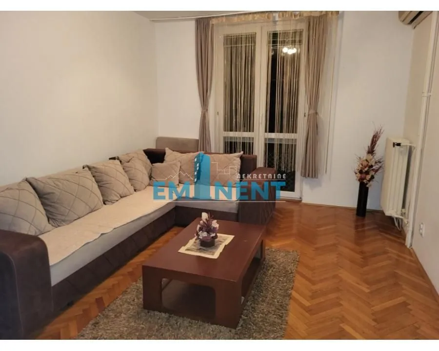 Izdavanje, dvosoban stan, 56m2, Dorćol, Beograd