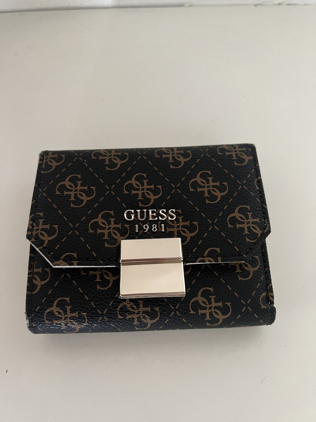 Ženski novčanik, Guess, Materijal: Veštačka koža