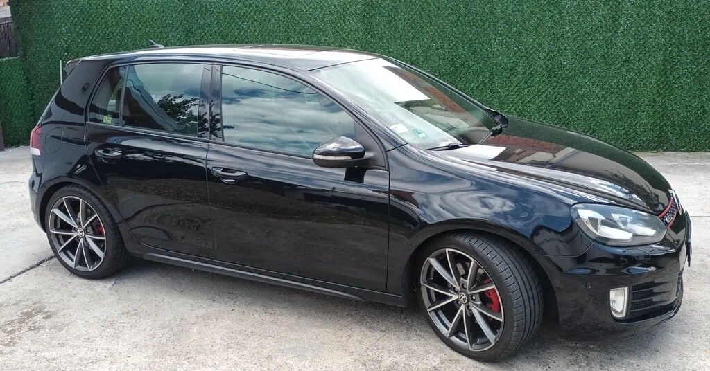 Volkswagen Golf GTI: 2 l | 2009 г. Hečbek