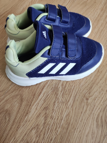 Adidas patike br 27