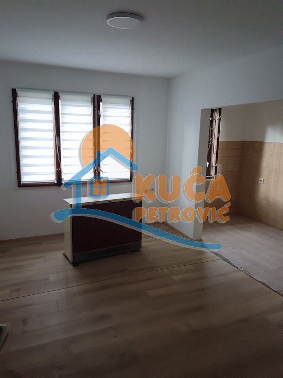 Dvosoban stan, 70 m2, Duvanište, Nikole Uzunovića ID: i-010275