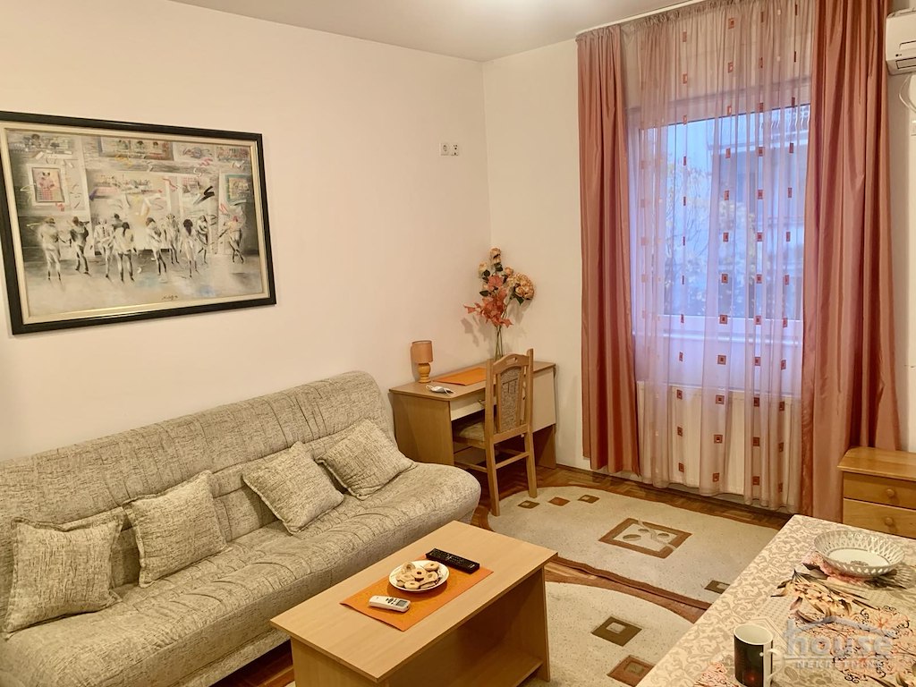 Stanovi,NOVI SAD,SAJAM 32m2,450€ , ID: 9116183