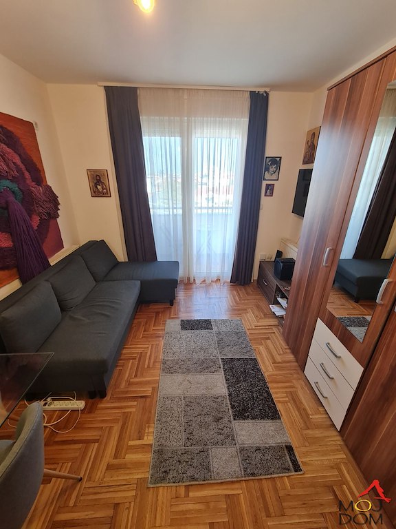 Stan,NOVI SAD,SOMBORSKI BULEVAR,kv: 25, € 73200, ID: 1029287