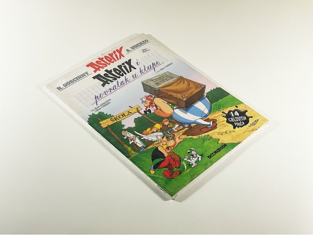 Asterix i povratak u klupe / Asteriks