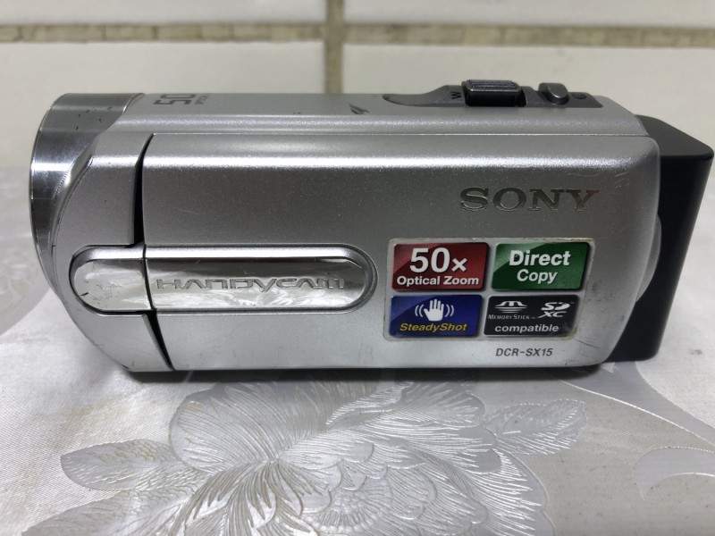 Sony HandyCam DCR-SX15 E