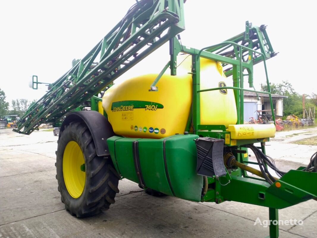 John Deere 740i #27/28m vučena prskalica