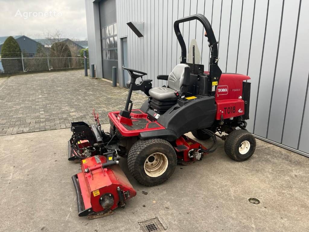 Toro LT-F3000 traktor kosilica