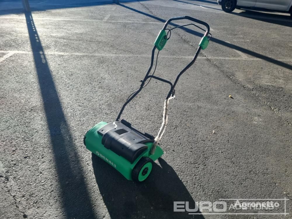 Prodaje se Denali Scarifier / Escarificador prozračivač travnjaka na aukciji