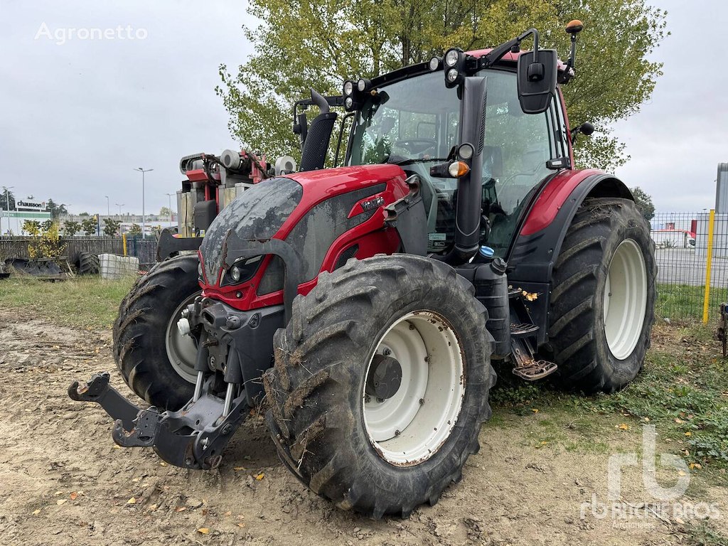 Prodaje se Valtra N 154E A traktor točkaš na aukciji