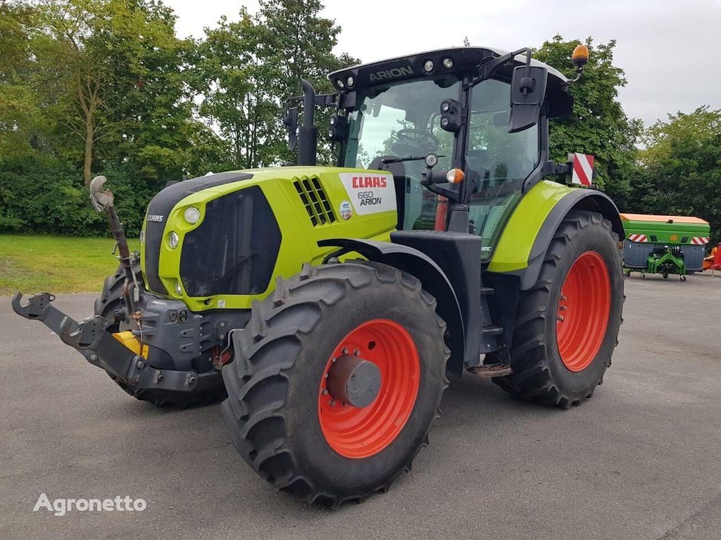 Arion 660 mit FZW + FH traktor točkaš