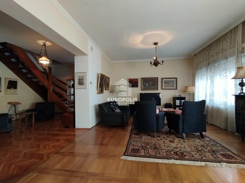 Prodaja - kuća+plac (za investitore) ID#6463 465.000 €