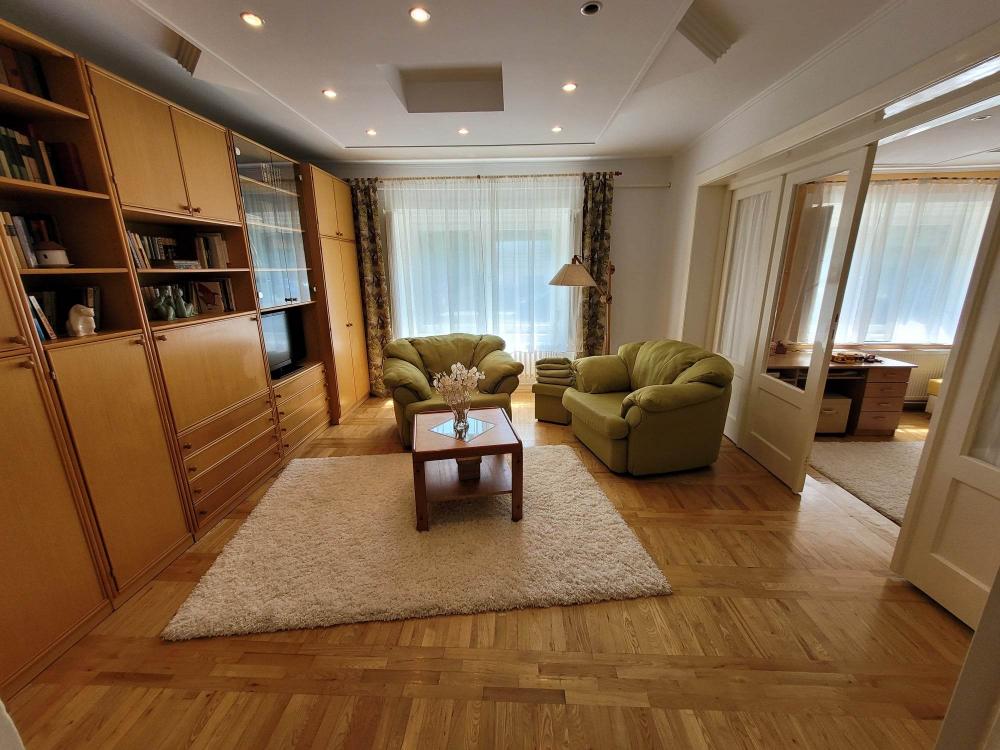 Dve kuće na jednom placu- Makova Sedmica ID#1610 97.000 €