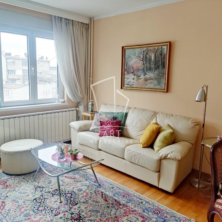 Knez Mihailova, Cara Uroša, 51m2 ID#6631 900 €