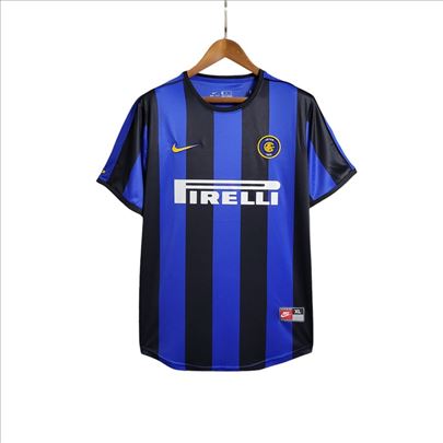 Inter 1999/2000 domaći dres