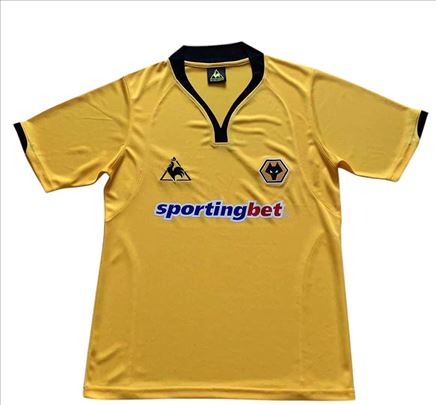 Wolverhampton Wanderers 2010 domaći dres