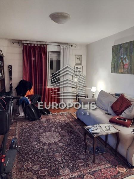 Komforan, adaptibilan u 2.5, Šumice ID#6482 185.000 €