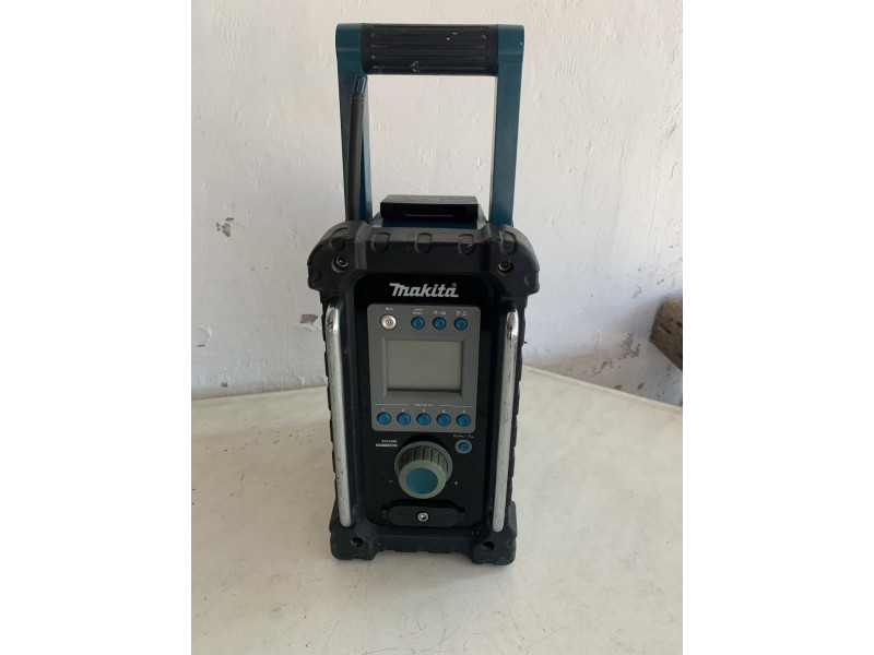 Makita aku radio