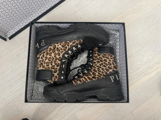 Čizme Philipp Plein puna cena 1000€