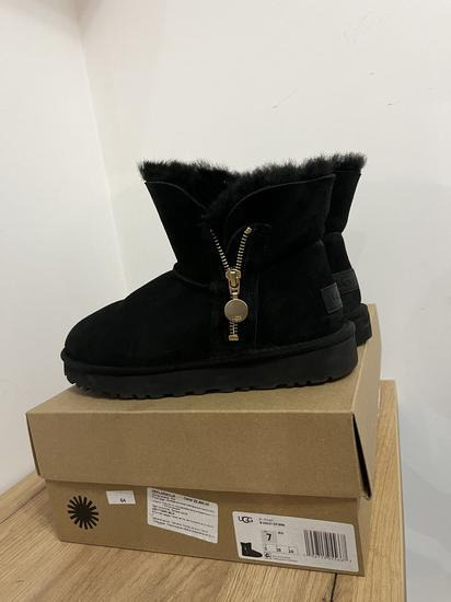 Ugg 38