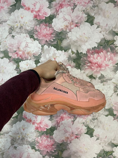 Balenciaga triple S