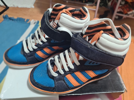 ORIGINAL ADIDAS PATIKE SA PLATFORMOM