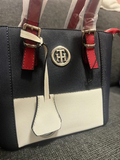 Tommy Hilfiger torbica/moja postarina❤️