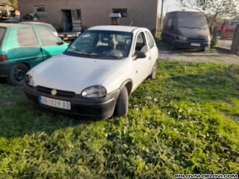 Opel Corsa Benzin Kompletan Auto U Delovima