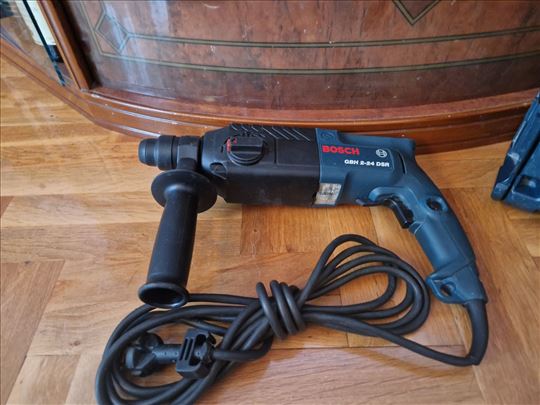 BOSCH gbh 2-24 dsr profesional očuvan