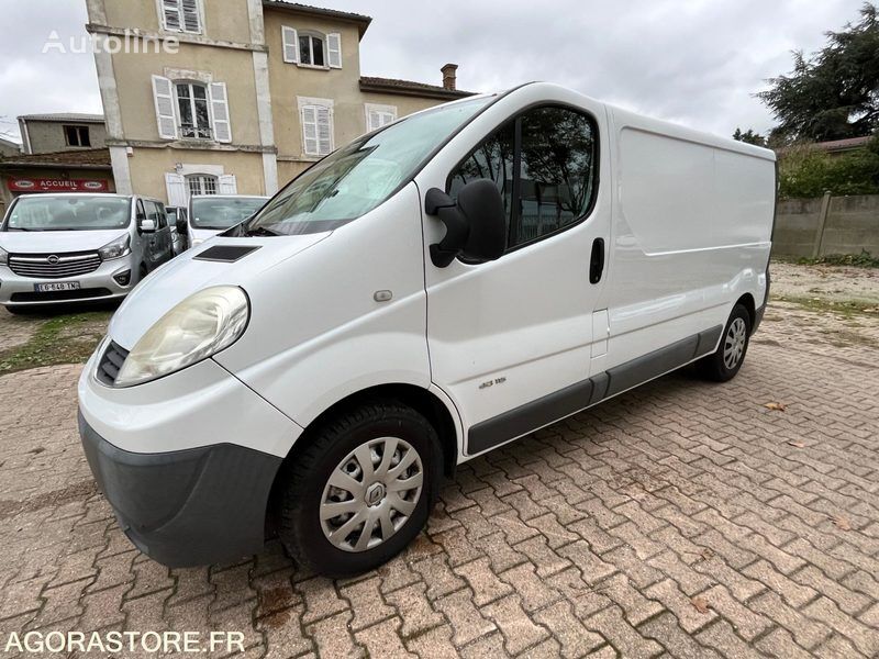 Prodaje se Renault TRAFIC minibus furgon na aukciji