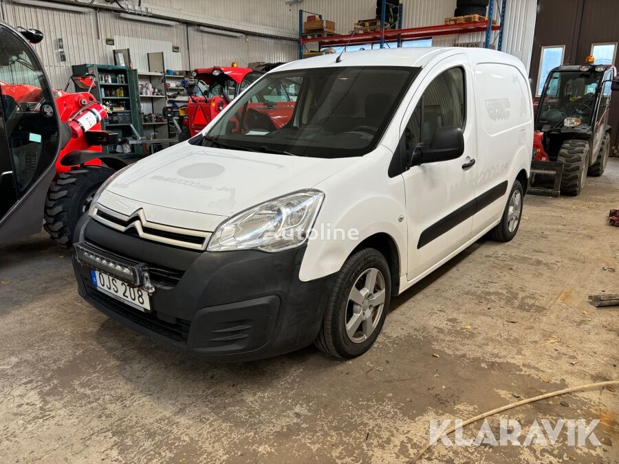 Prodaje se Citroen Berlingo laki furgon na aukciji