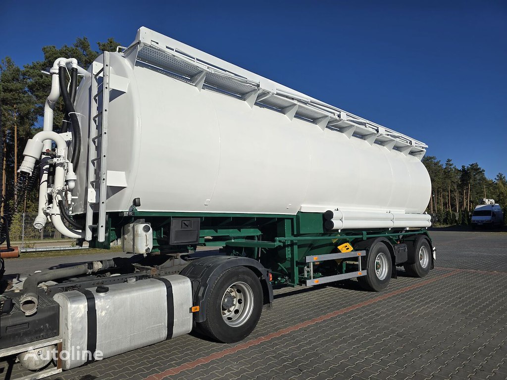 Lambrecht Lambrecht with suction, 2 axle 94LK33 FEED SILOS WELGRO 2000 cisterna za prevoz hrane