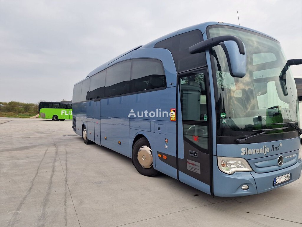 Mercedes-Benz Travego RHD turistički autobus