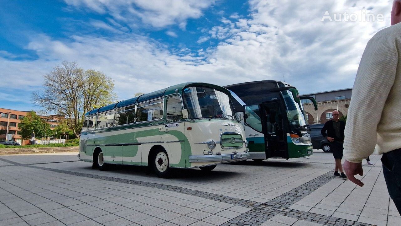 Novi Setra S 9 prigradski autobus