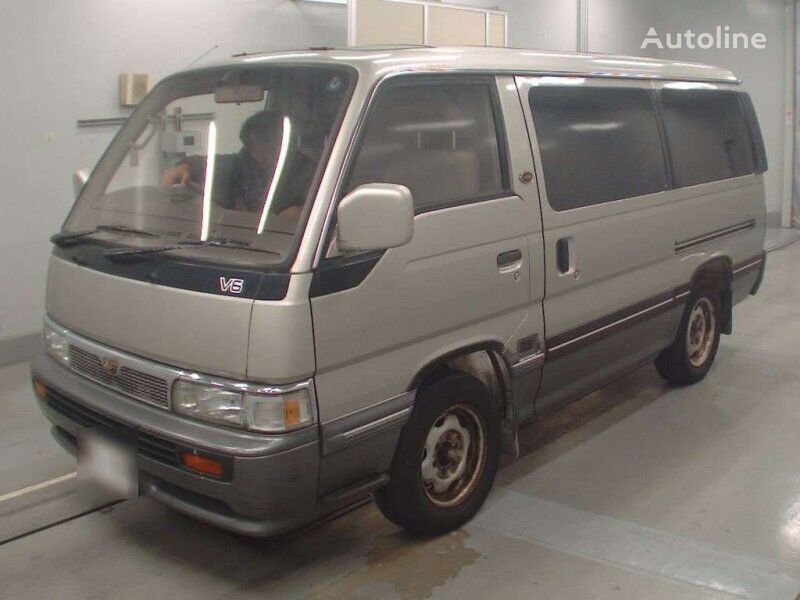 Nissan CARAVAN WAGON putnički minibus