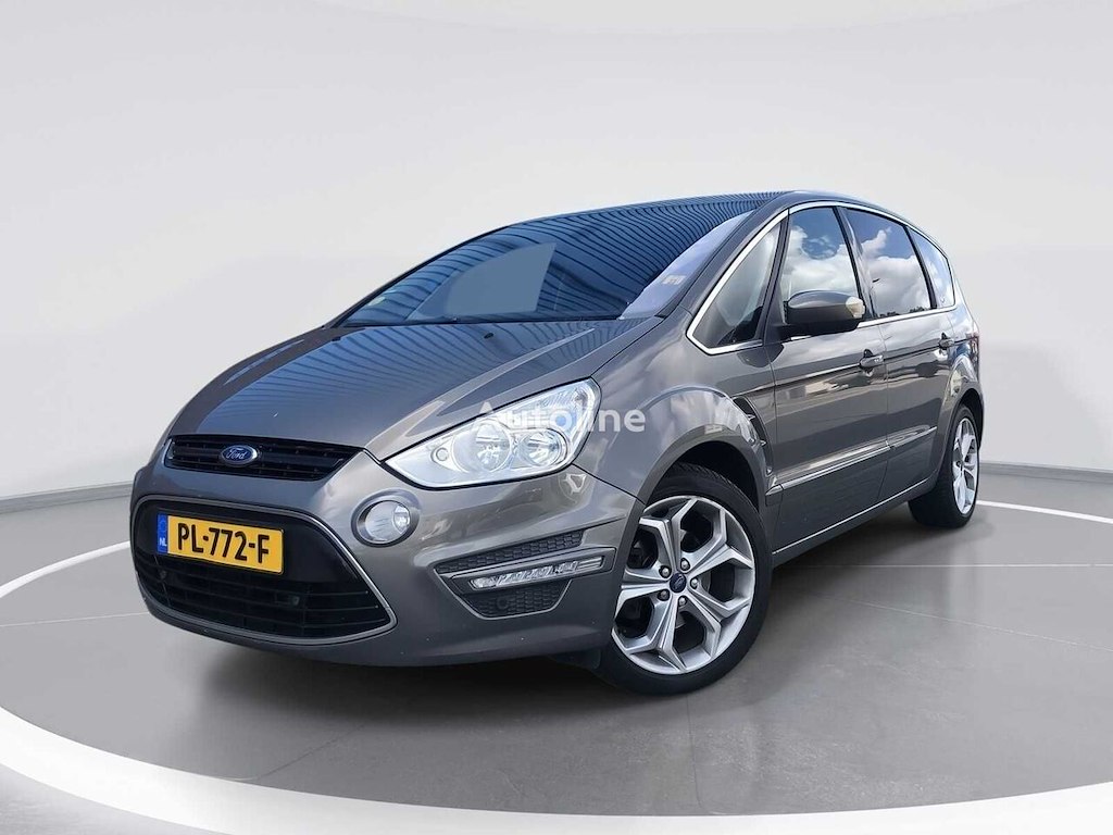 Prodaje se Ford S-Max minivan na aukciji