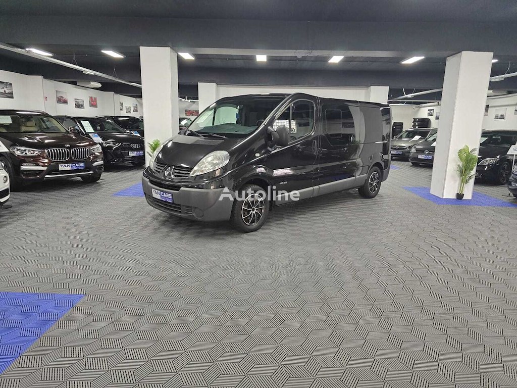 Prodaje se Renault DOUBLE CABINE 5 PLACES kombi minibus na aukciji