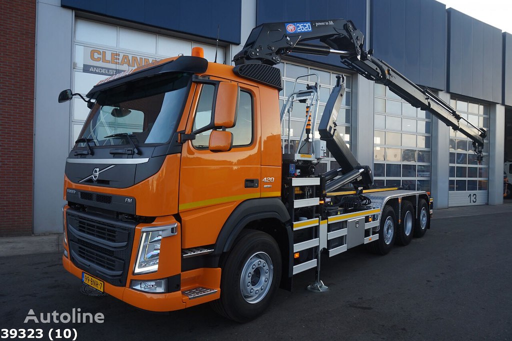 Volvo FM 420 8x2 HMF 26 Tonmeter laadkraan kamion rol kiper