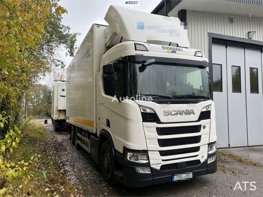 Scania R580 kamion hladnjača + prikolica hladnjača